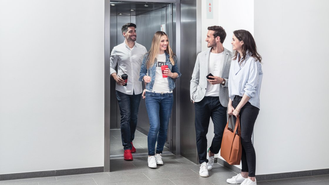 Lift & Escalator Safety Tips for Riders & Owners | Schindler UK